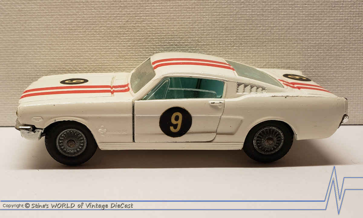 Corgi 320 Ford Mustang Fastback