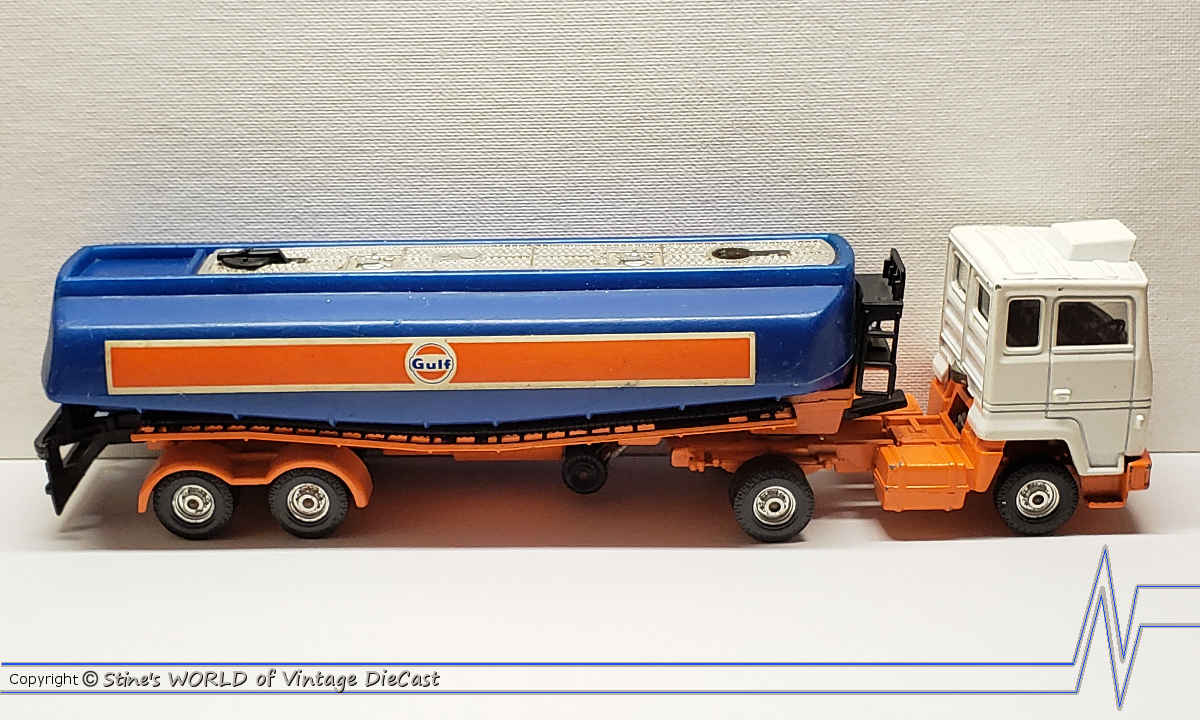 Corgi 1160 Ford Gulf Petro Tanker