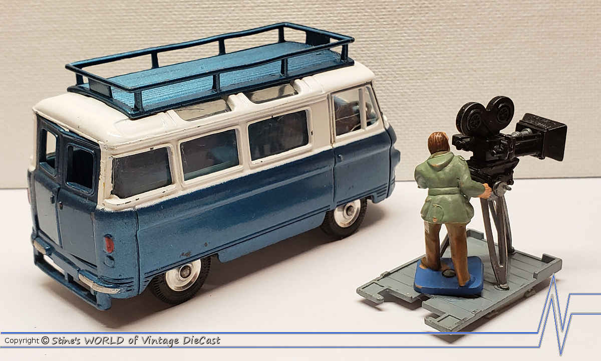 Corgi 479 Commer Bus 2500 Series Mobile Camera Van