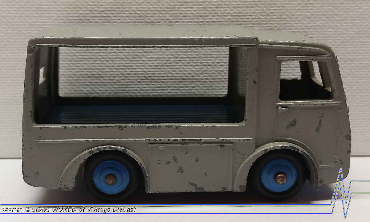 Dinky 30v/490/491 Electric Milk Float Van