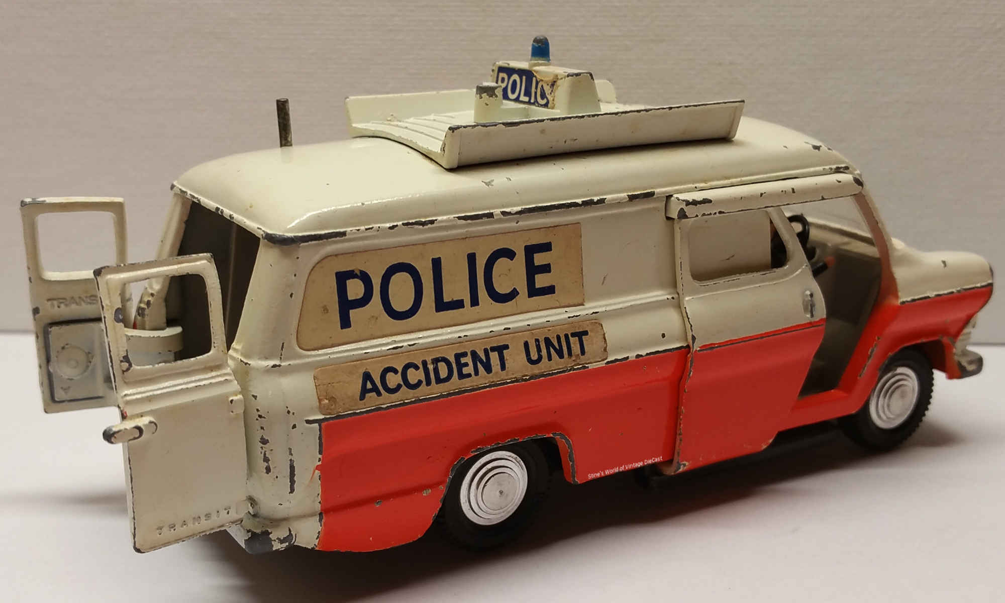Dinky 287 Ford Transit Van