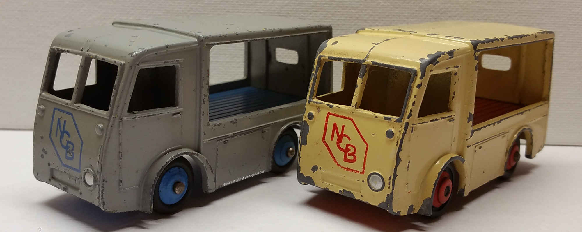 Dinky 30v/490/491 Electric Milk Float Van