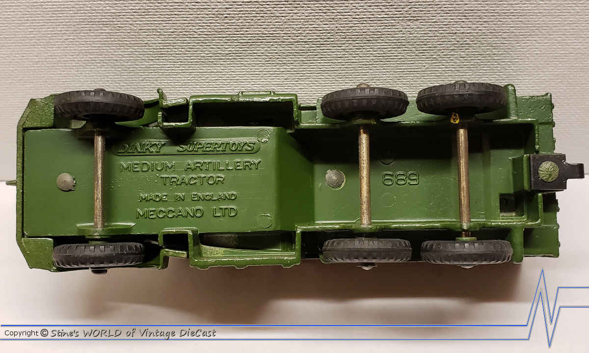 Dinky 689 Medium Artillery Tractor