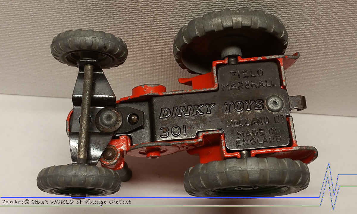 Dinky 27n/301 Field Marshal Tractor