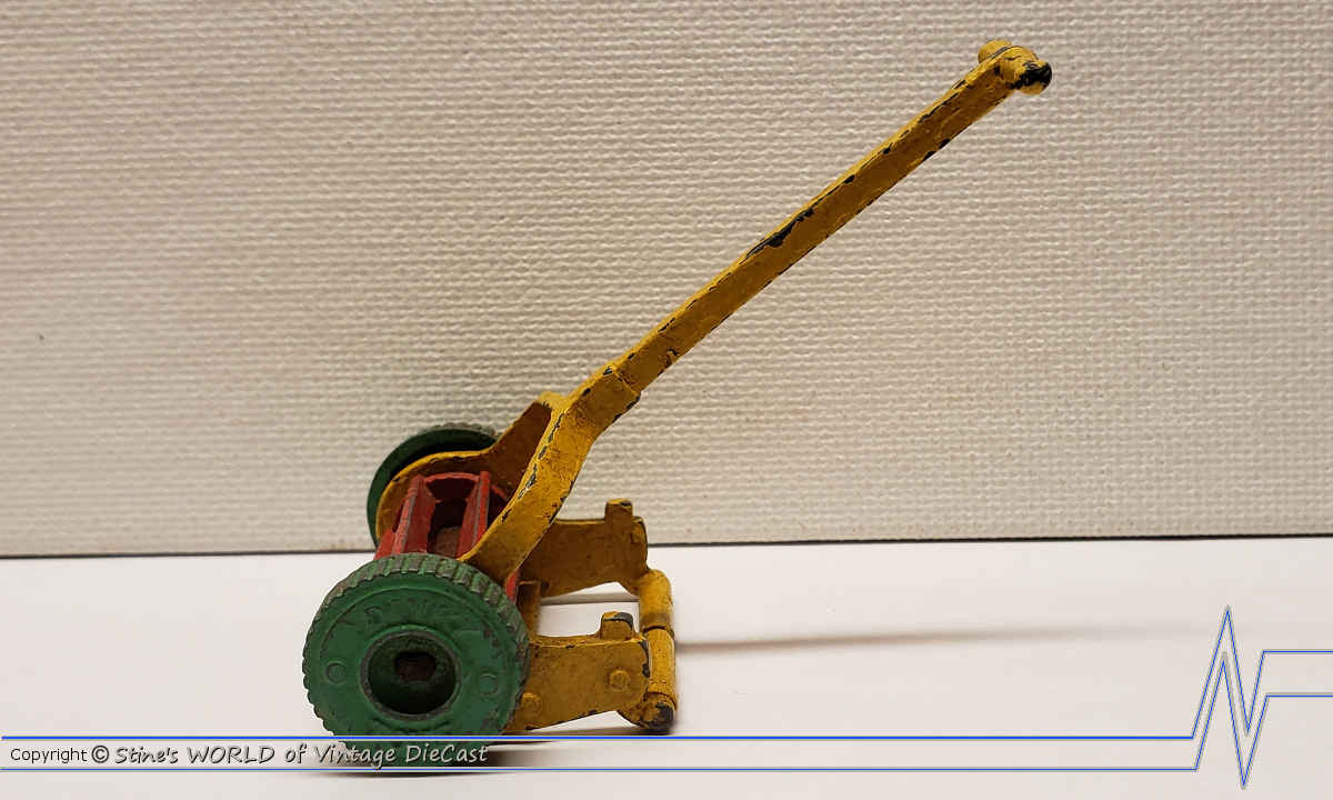 Dinky 105e/384 Grass Mower