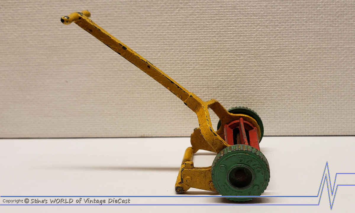 Dinky 105e/384 Grass Mower
